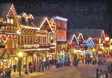Christmas Wonderland: Small U.S town decorates its streets with a ...