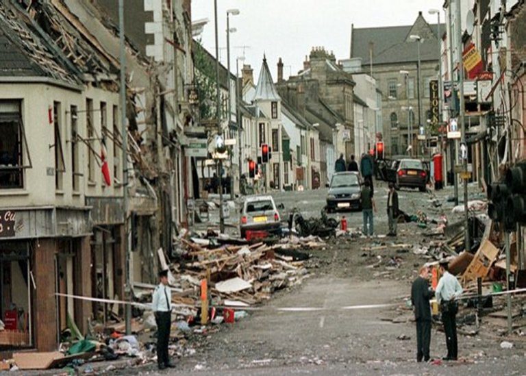 Huge crowds turn out in Omagh for the 20th anniversary of the 1998 ...